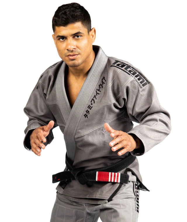 Gi Tatami estilo Black Label black on grey – Capital MMA